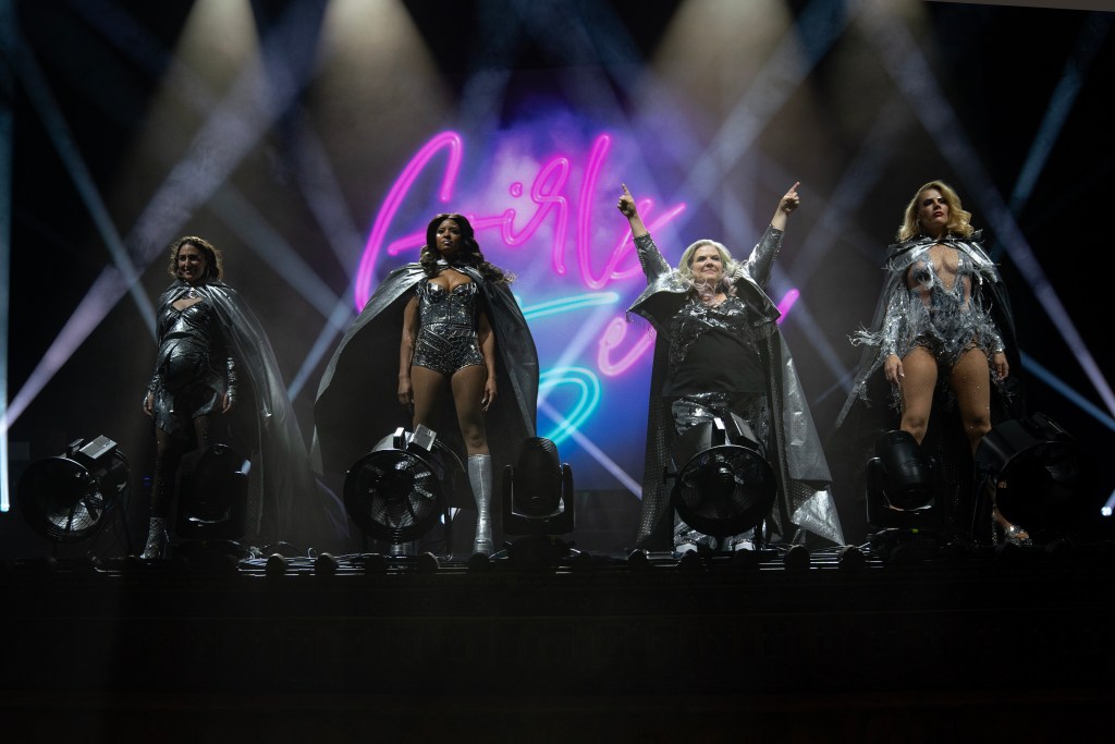 Girls5eva Season 3 Review - InBetweenDrafts